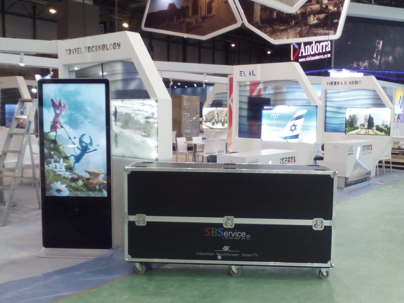 Interactive touch totem for events, fairs, marketing campaigns...