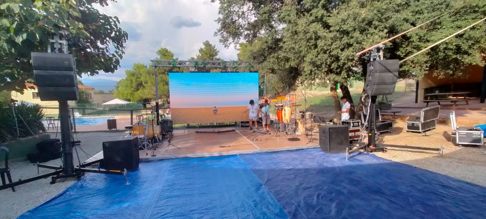 Outdoor led screens rental for summer events